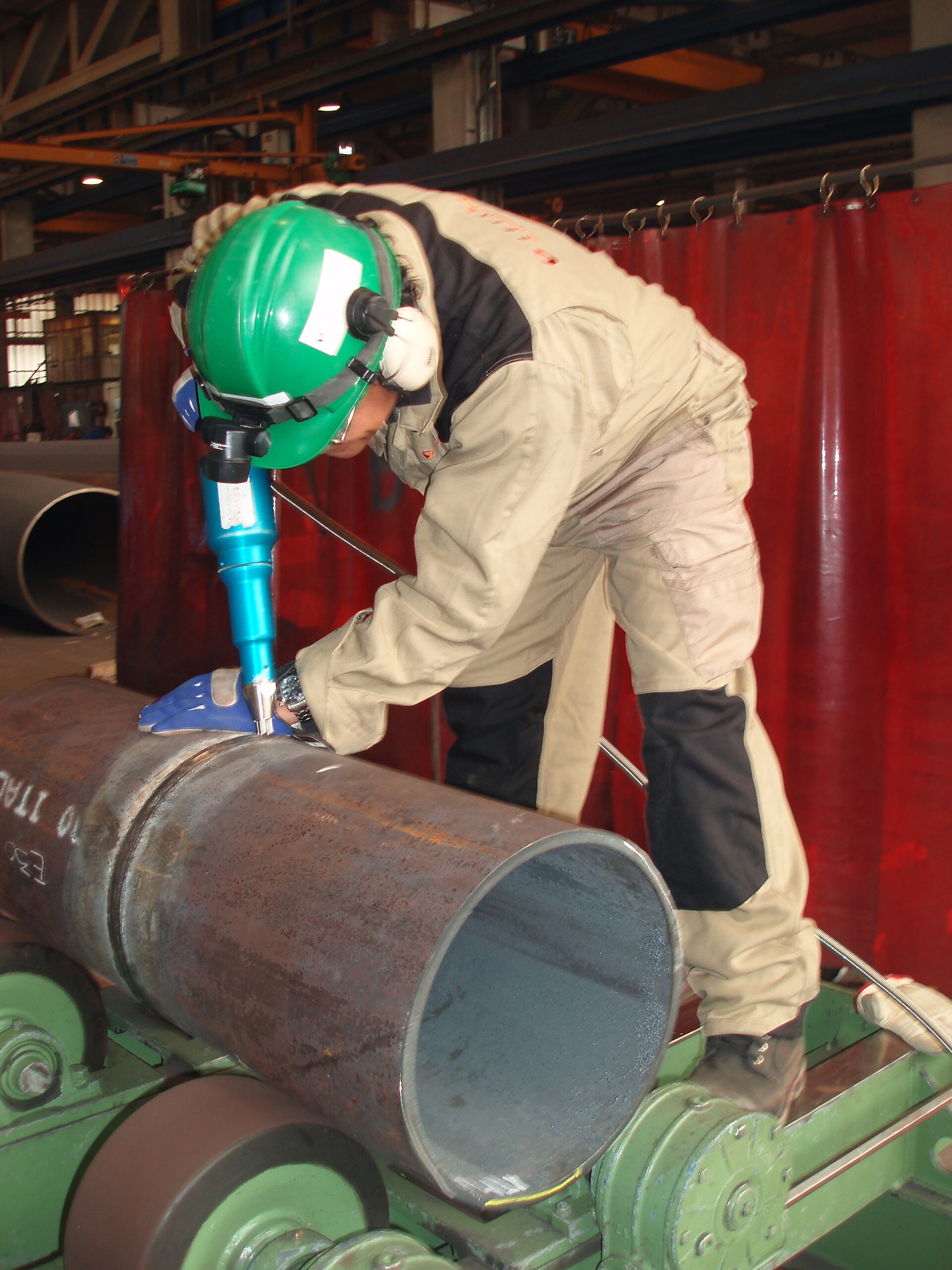 Ultrasonic peening of girth welds on steel pipe St 590 - Lets Global